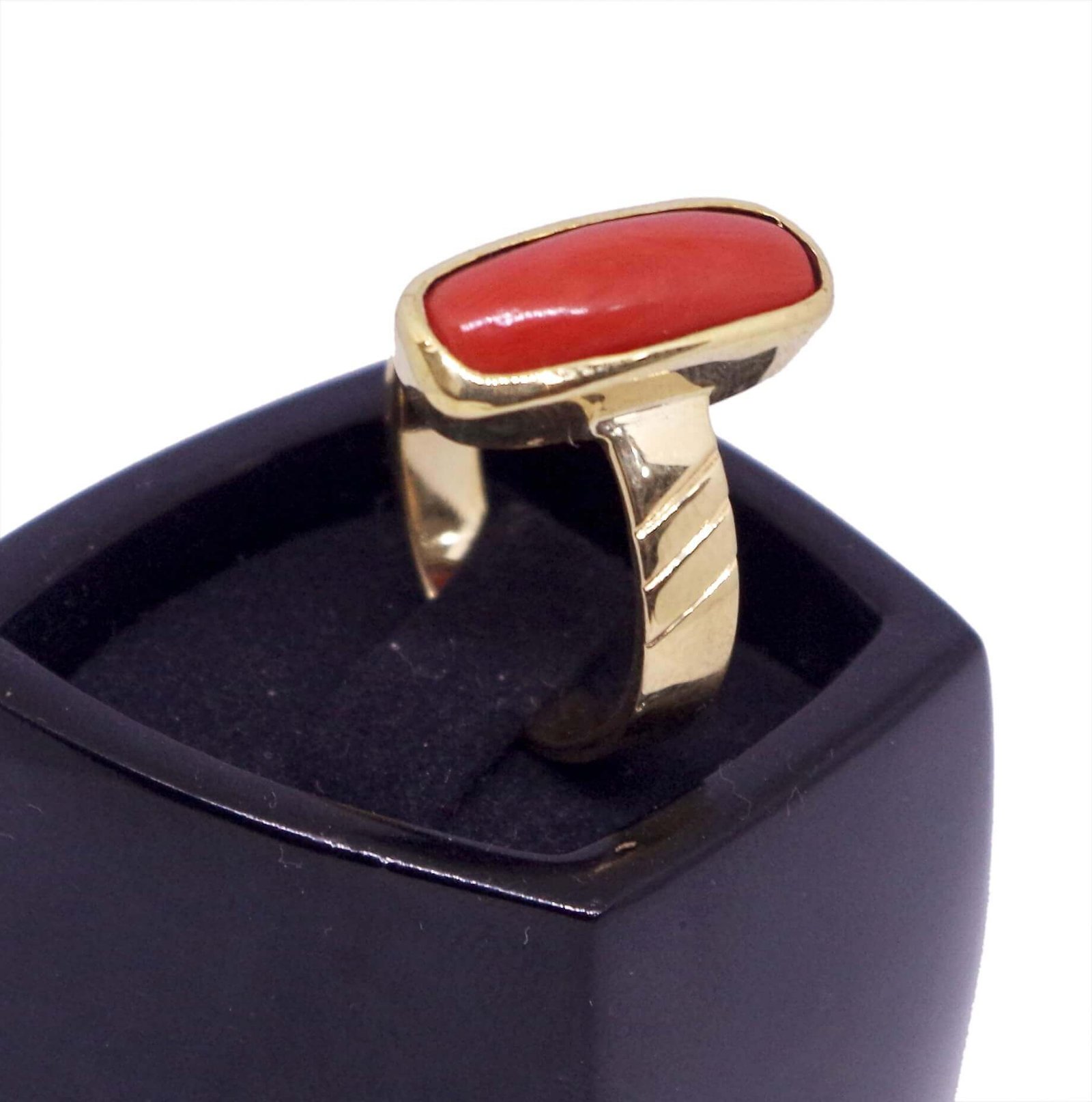 Coral Ring | 100% Natural and Certified | Munga Ring.
